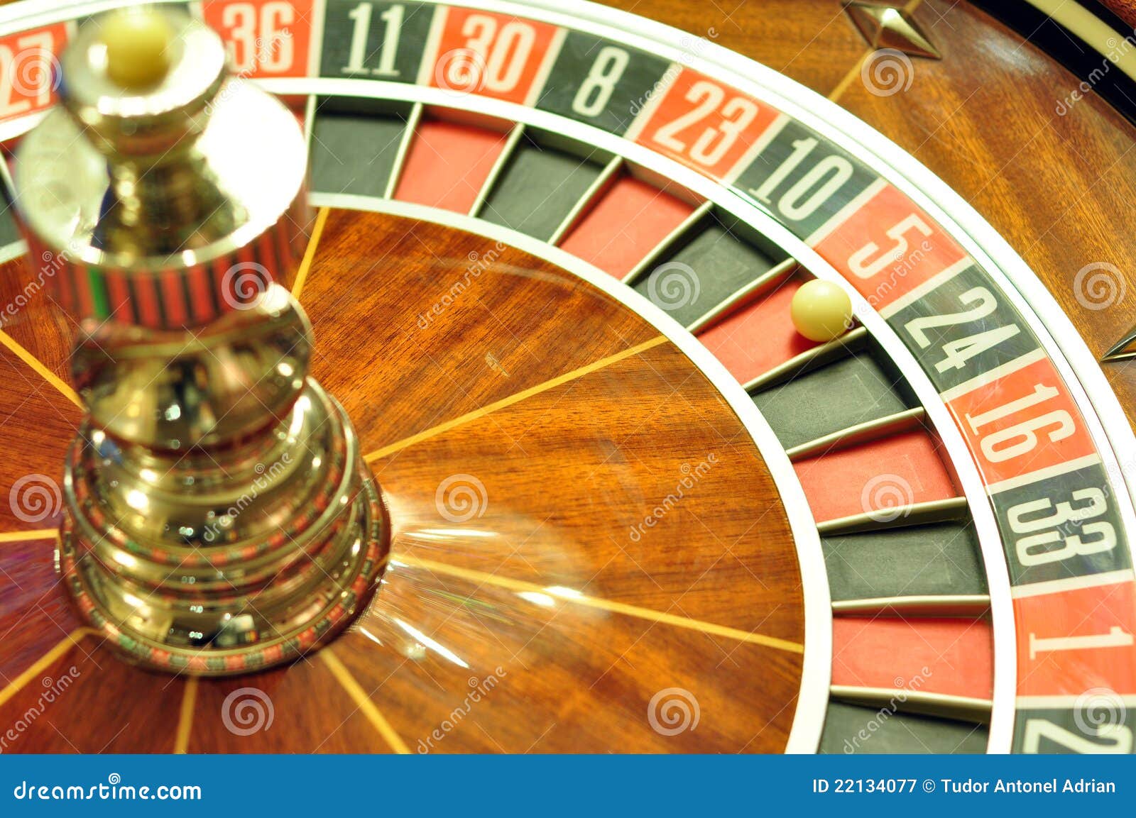Roda da roleta imagem de stock. Imagem de roleta, roda - 22134077