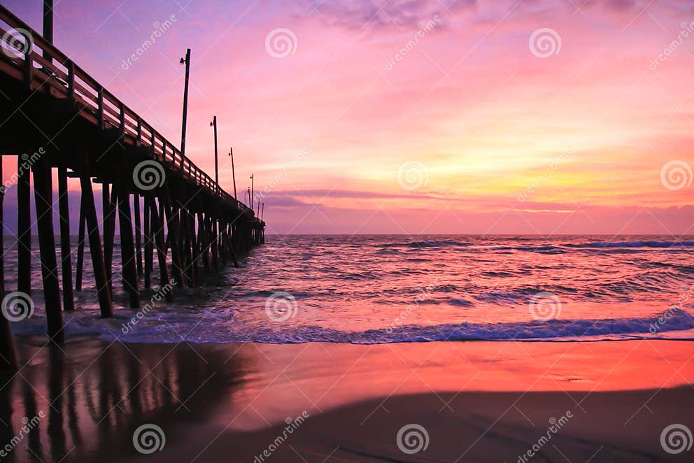 Rodanthe Pier stock photo. Image of ocean, fishing, outer - 17964380