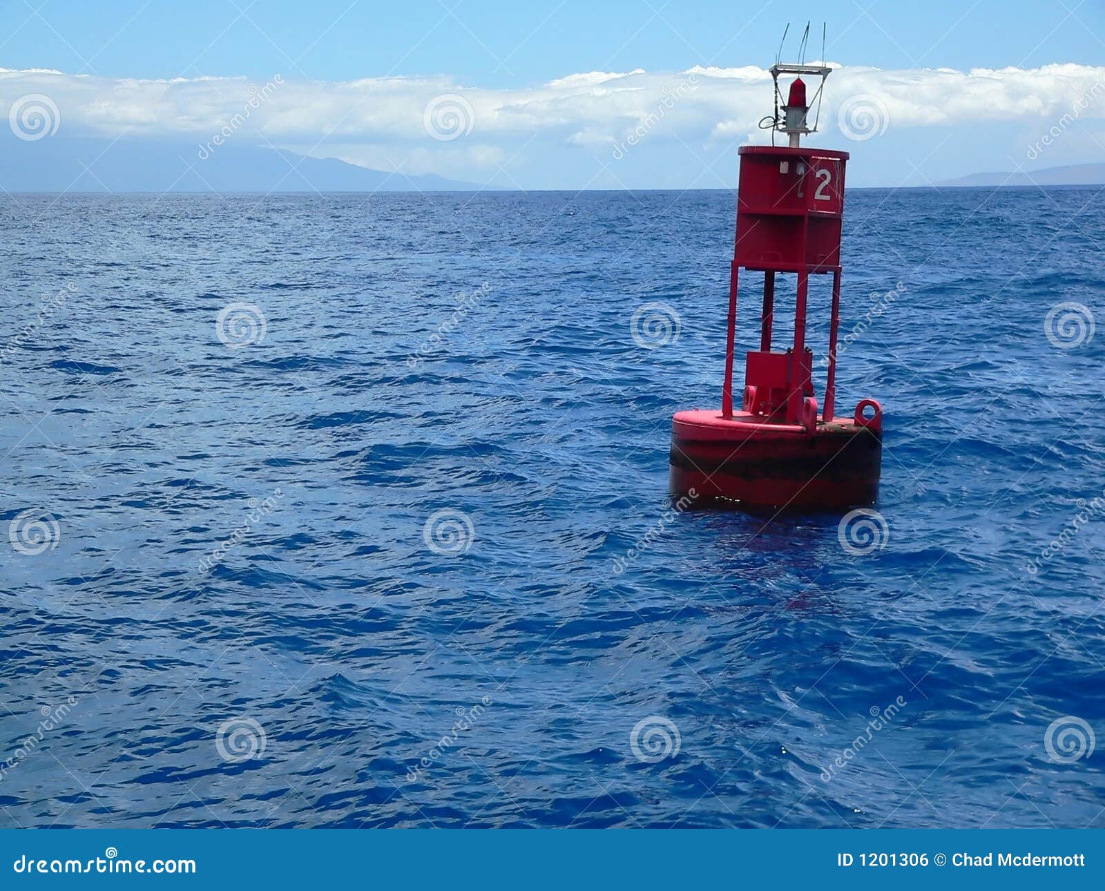 Rode Boei op Oceaan stock foto. Image of klok, oceaan - 1201306