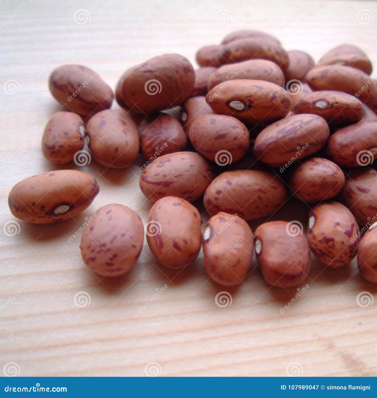 Rode bonen stock afbeelding. Image of rood, keuken, droog - 107989047