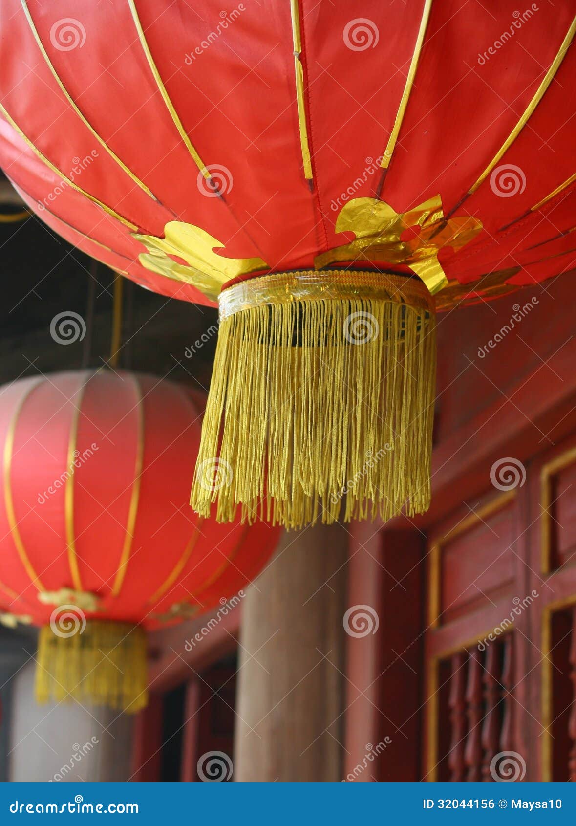 Rode Chinese lantaarn stock foto. Image of rood, lantaarn - 32044156
