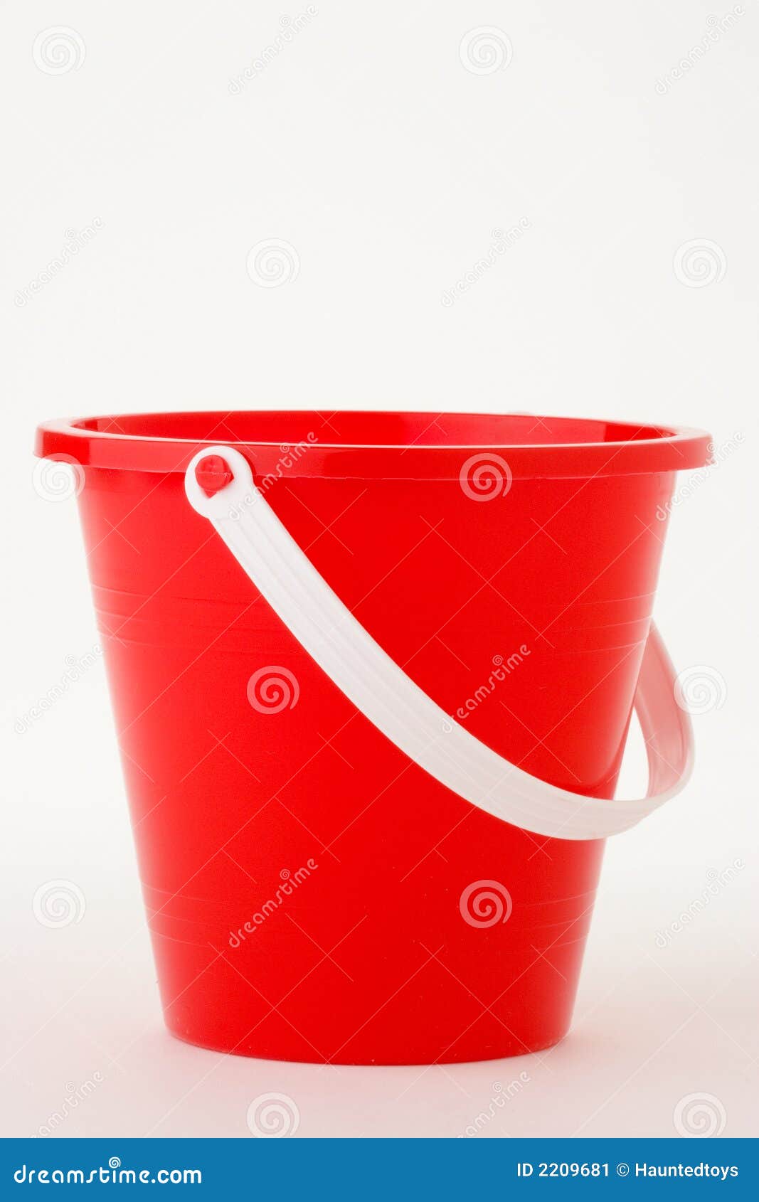 Rode emmer stock afbeelding. Image of rood, spel, speelgoed - 2209681