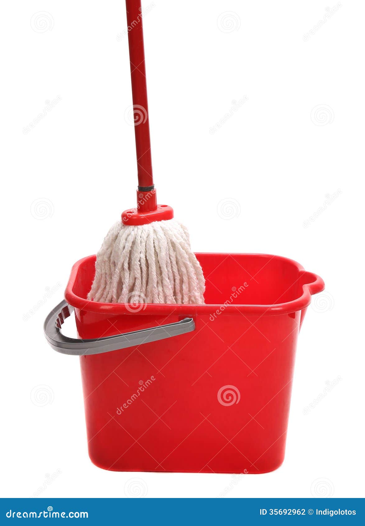 Rode Emmer Met Het Schoonmaken Zwabber. Stock Foto - Image of houder ...