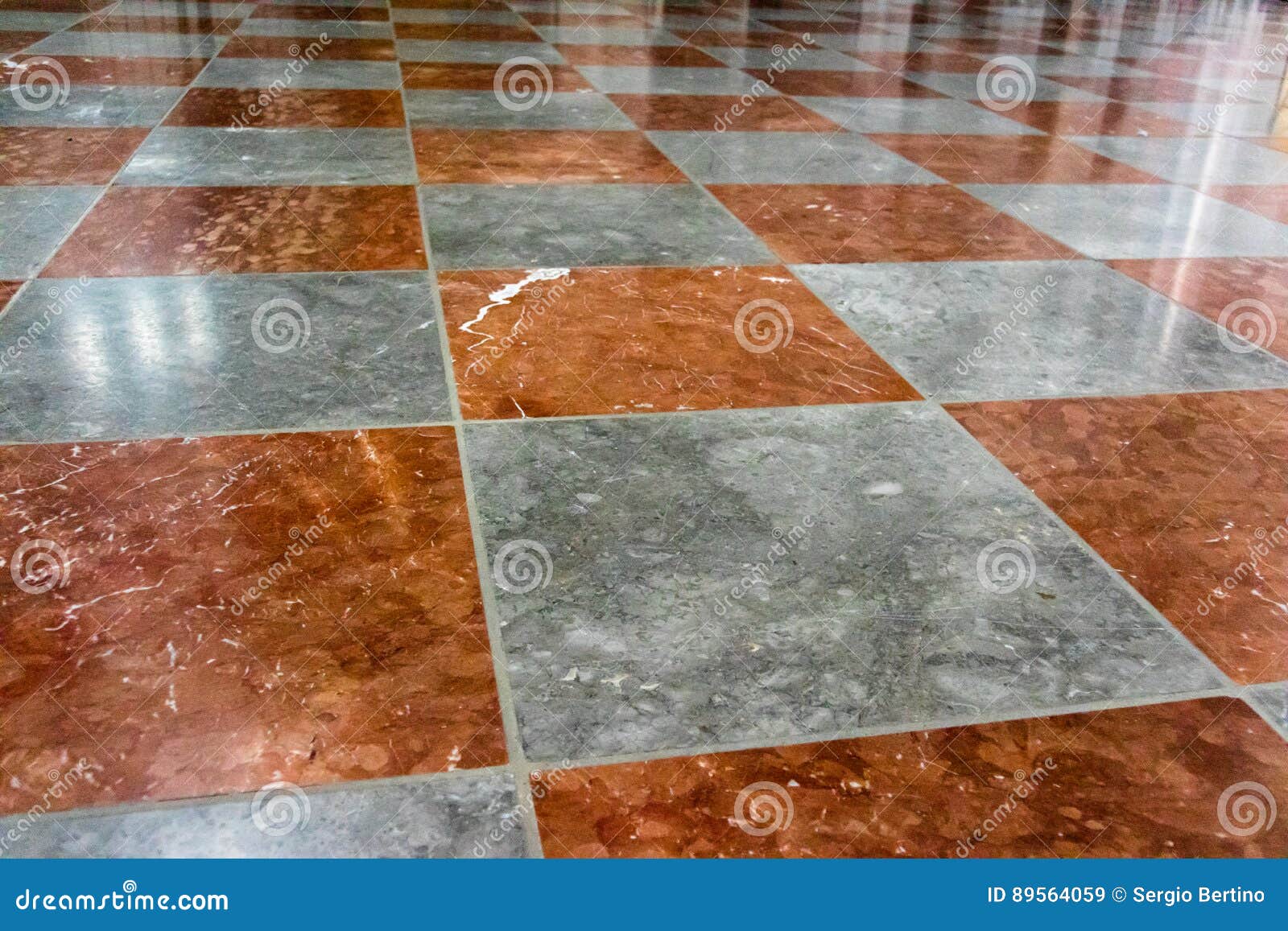 Rode En Witte Marmeren Vloer Stock Afbeelding - Image of historisch ...