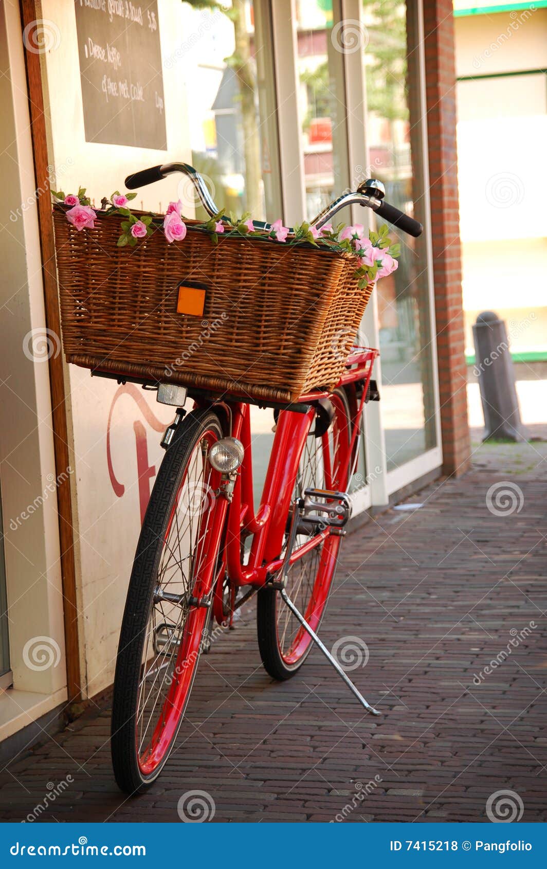 Rode fiets. Holland stock foto. Image of ambacht, sporten - 7415218