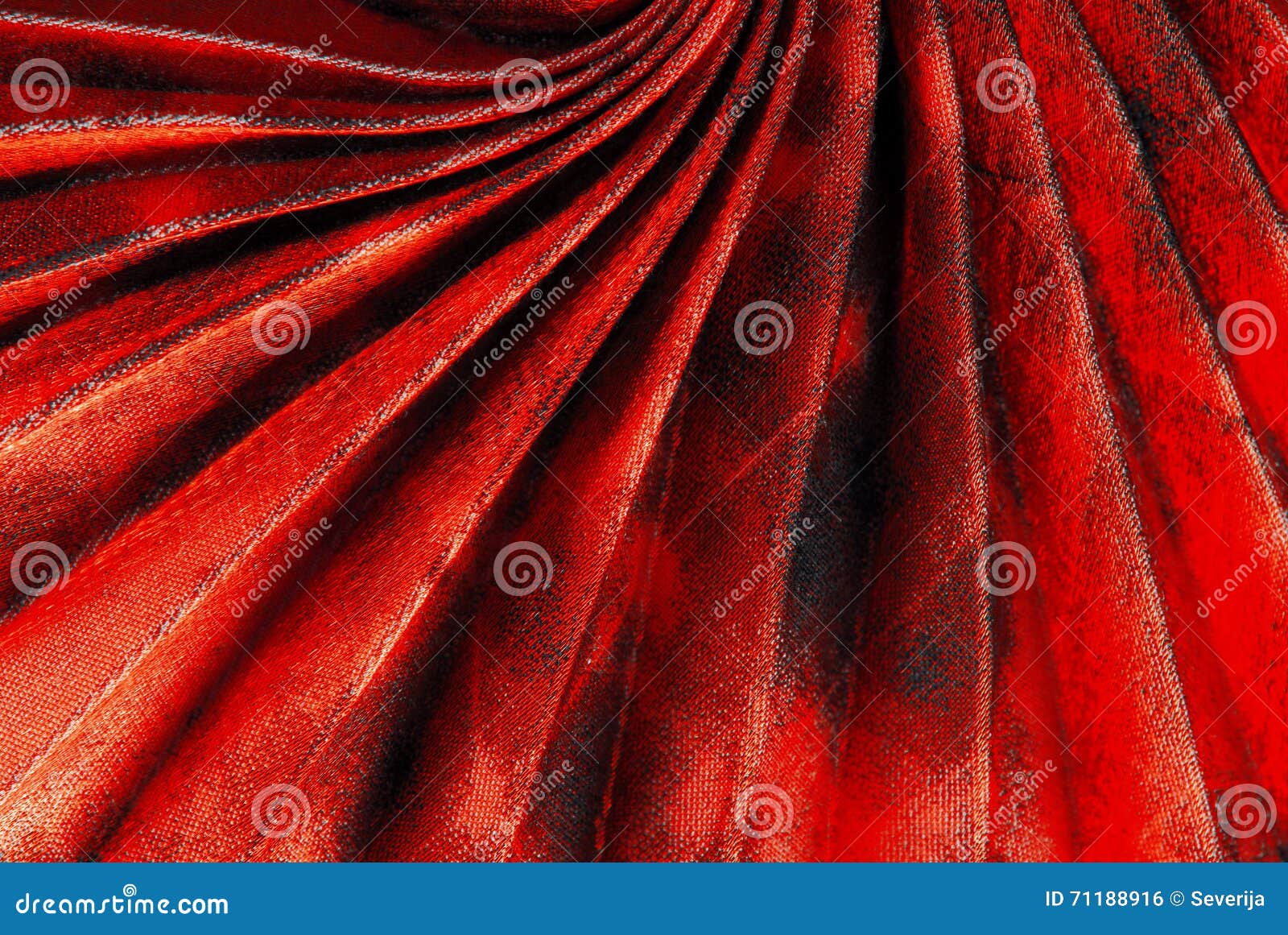 Rode geplooide stof stock foto. Image of versiering, ontwerp - 71188916