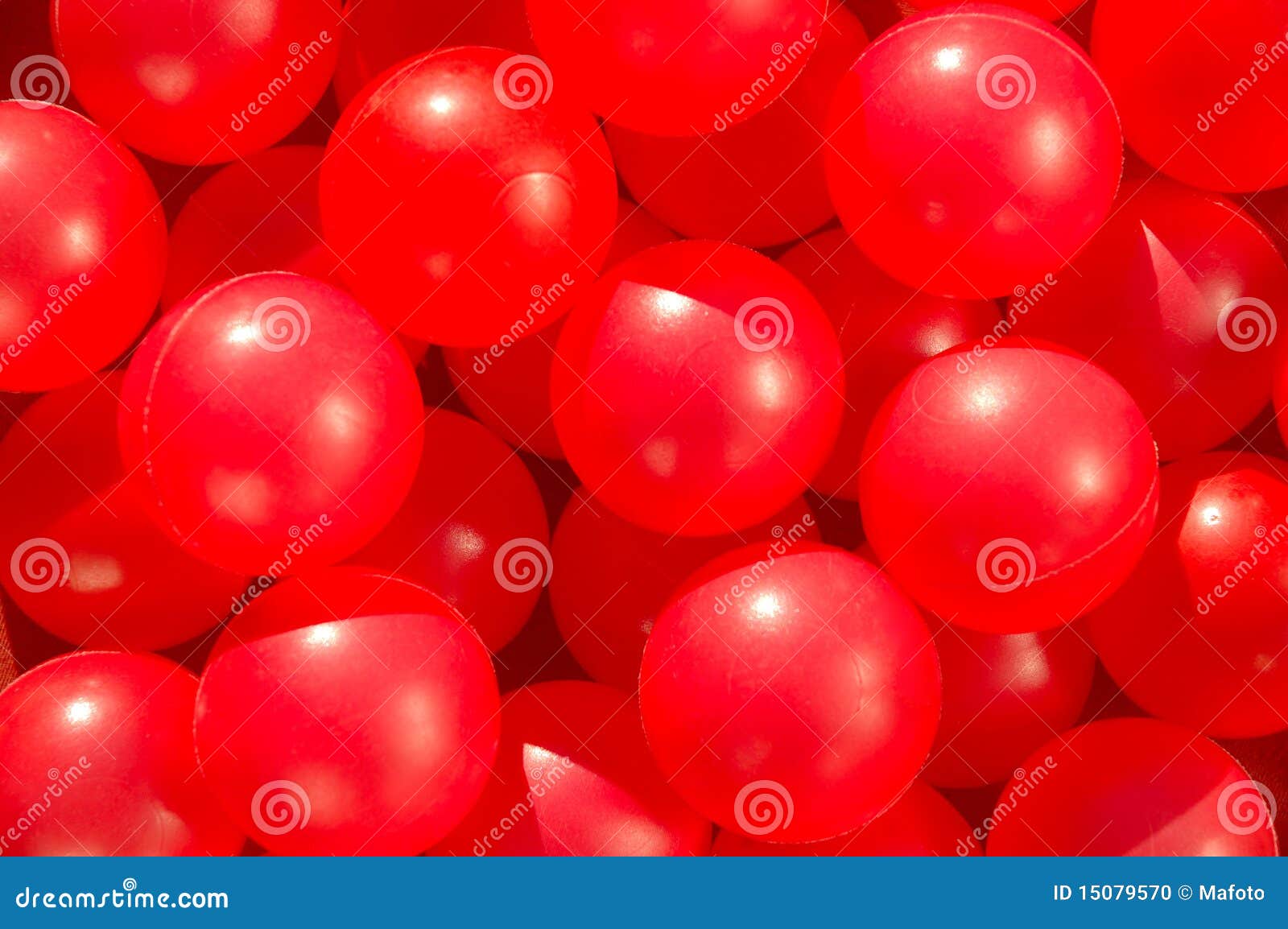Rode grappige ballen stock foto. Image of kauwen, spel - 15079570