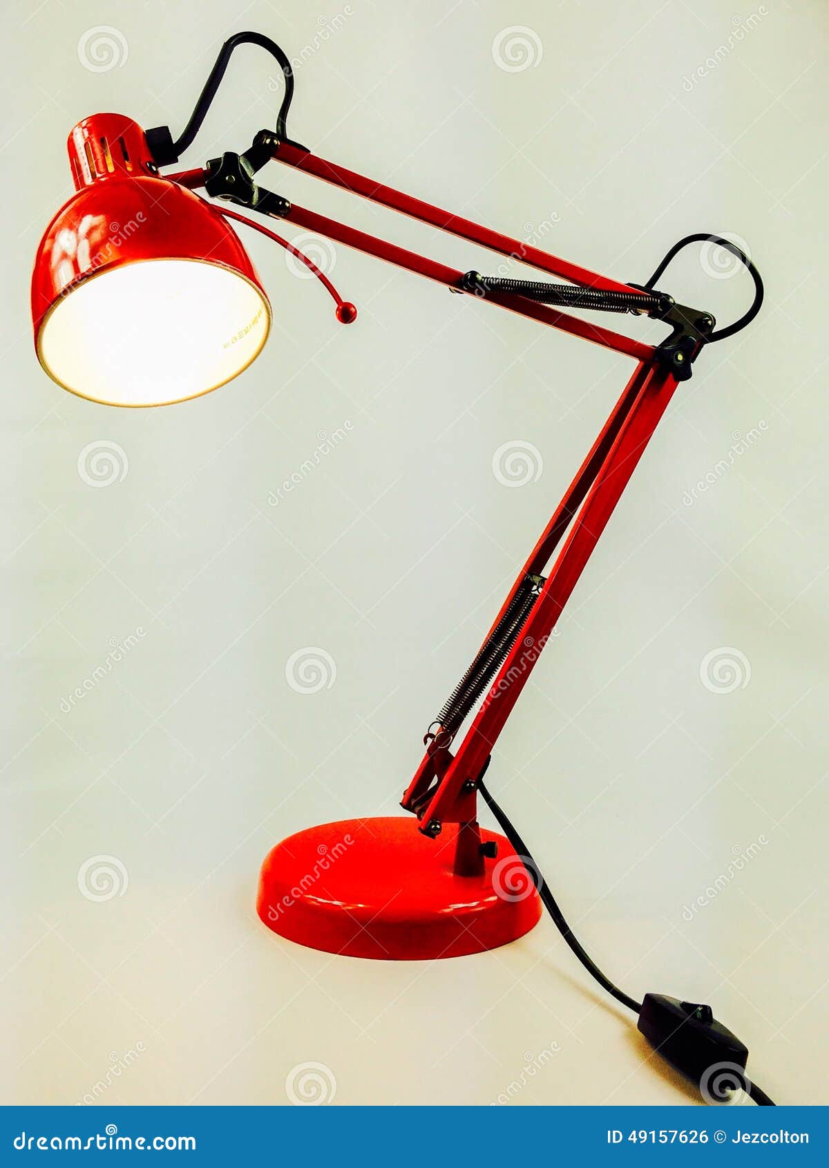 Rode Lamp stock foto. Image of lamp, hoek, achtergrond - 49157626