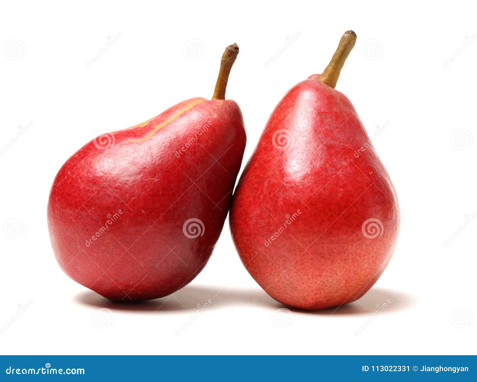 Rode peer stock afbeelding. Image of peer, kromme, weinig - 113022331