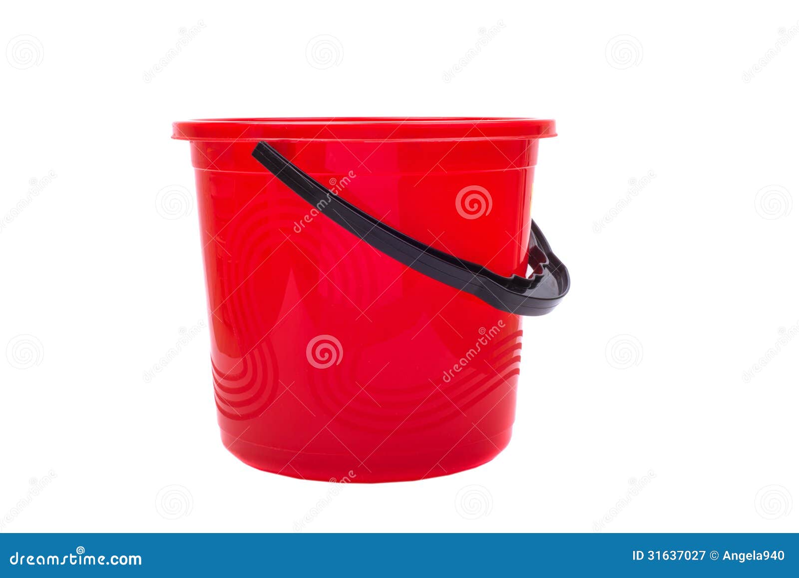 Rode plastic emmer stock afbeelding. Image of niemand - 31637027