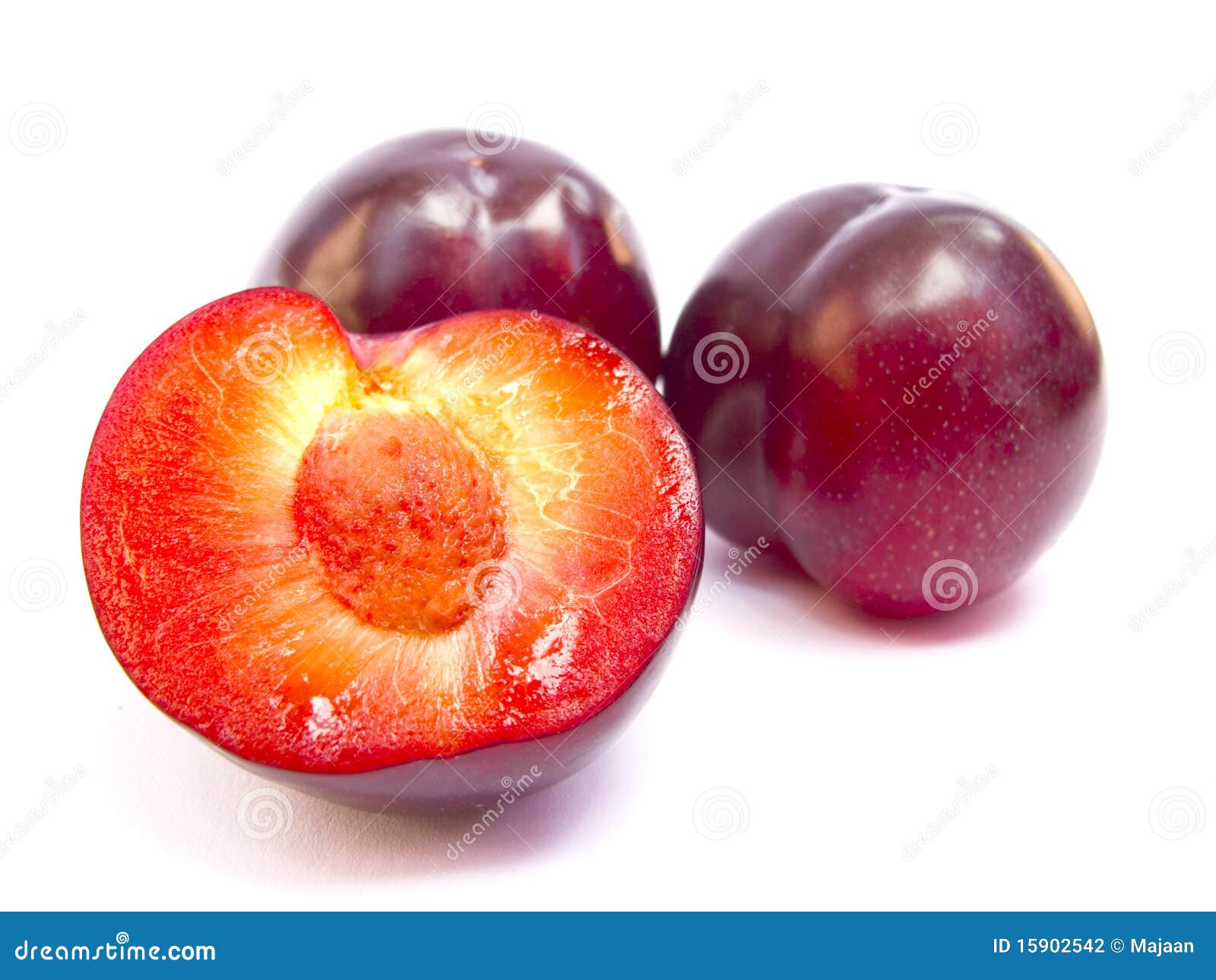 Rode pruimen stock foto. Image of nave, eten, markt, sluit - 15902542