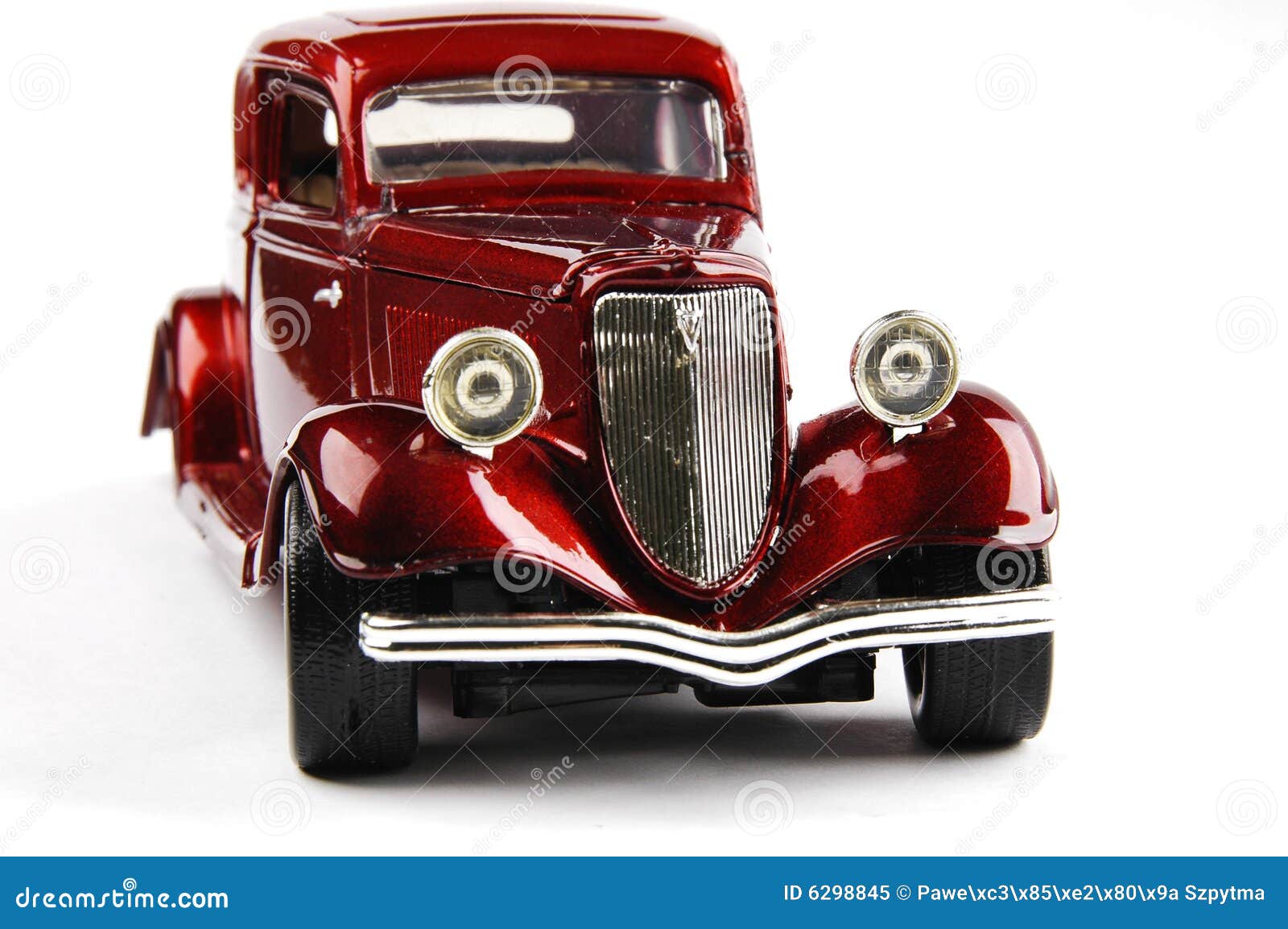 Rode retro auto stock afbeelding. Image of goed, overmaat - 6298845