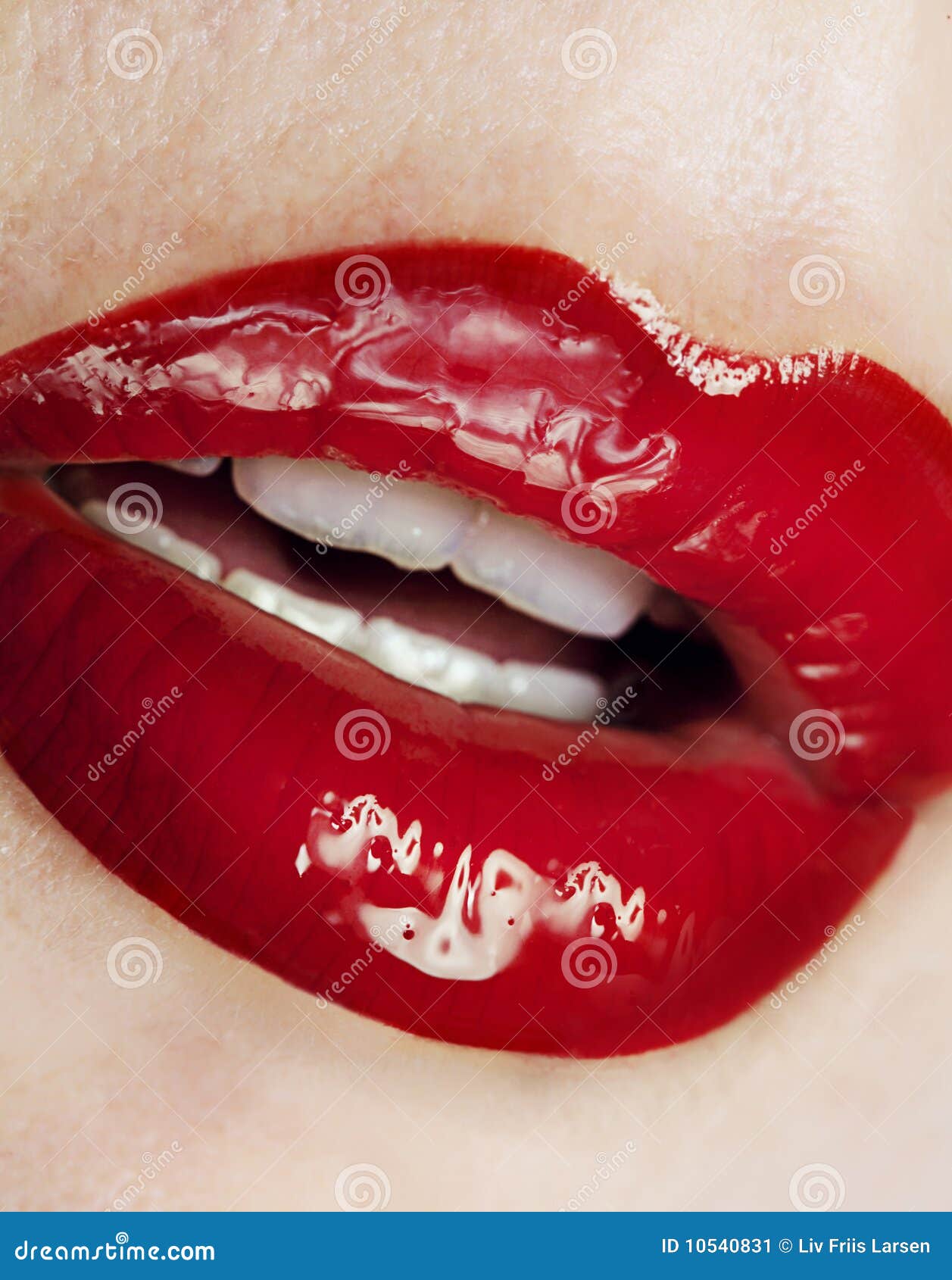 Rode sappige lippen stock afbeelding. Image of wijfje - 10540831