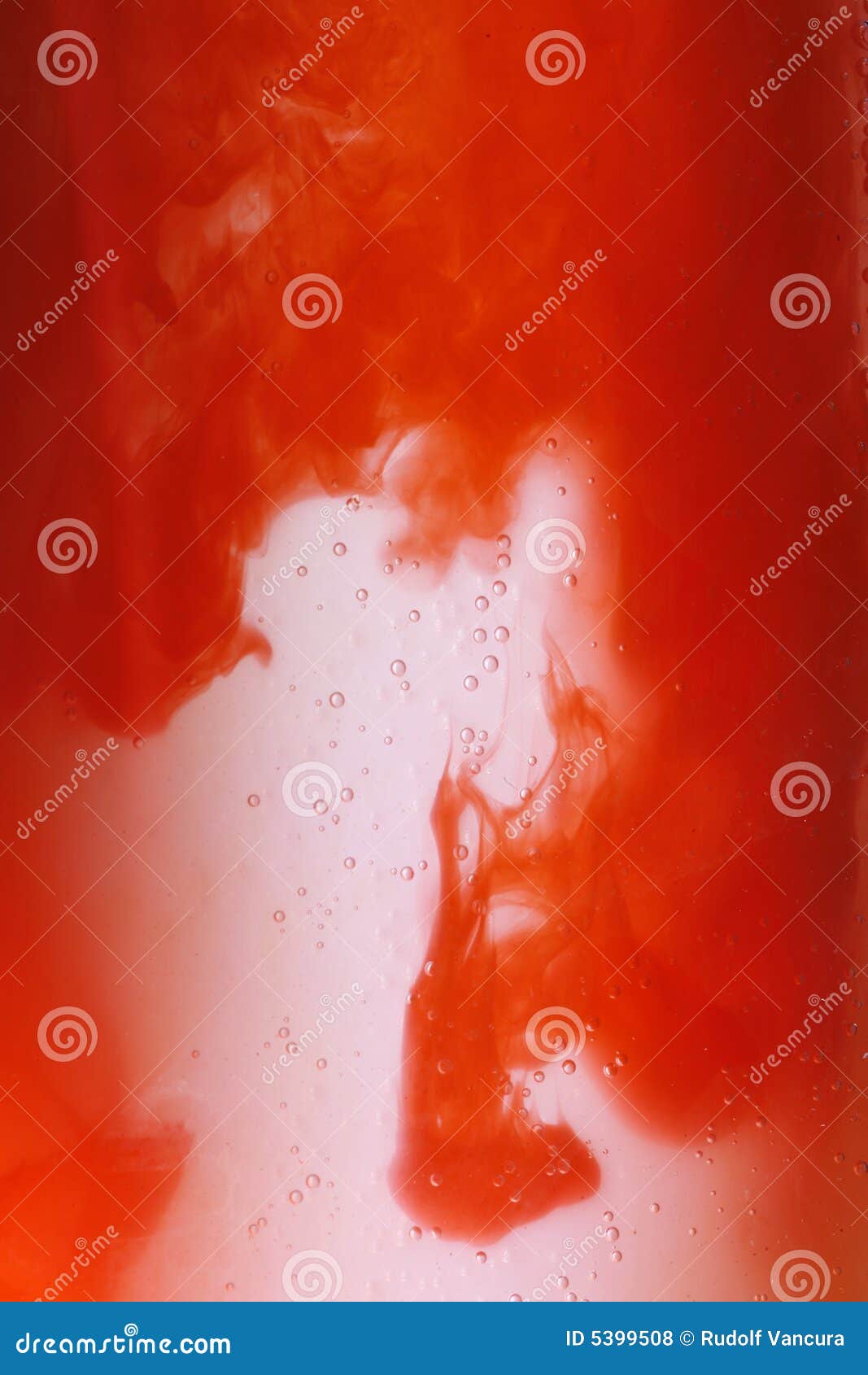 Rode Verf in Water stock foto. Image of kleuren, samenvatting - 5399508