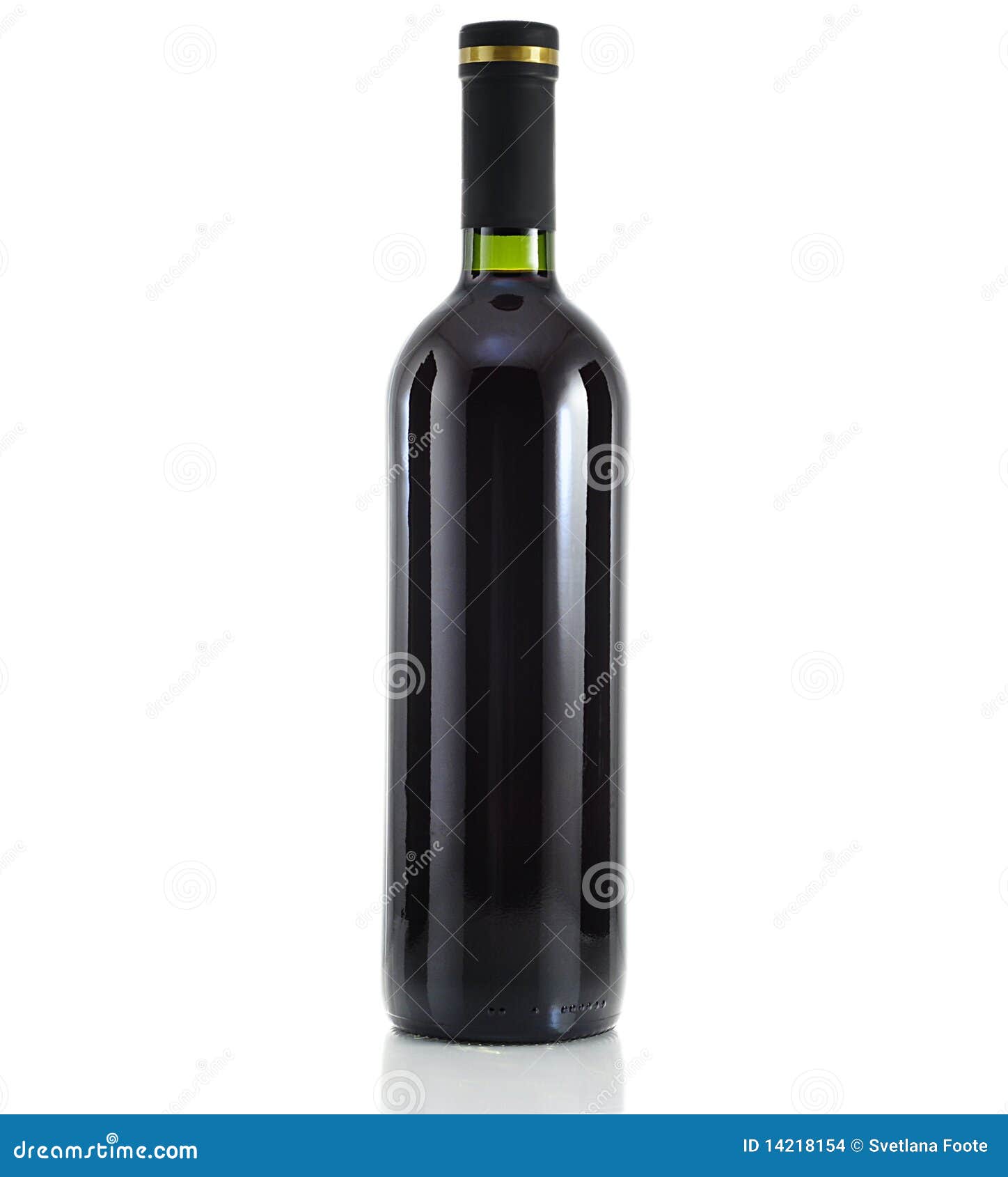 Rode wijn stock foto. Image of geïsoleerd, ruimte, glas - 14218154