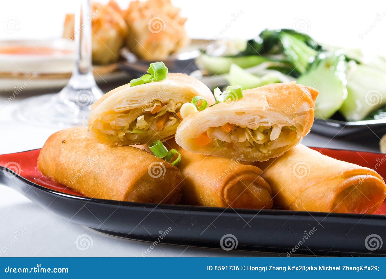 Rodillo de resorte foto de archivo. Imagen de carne, delicioso - 8591736