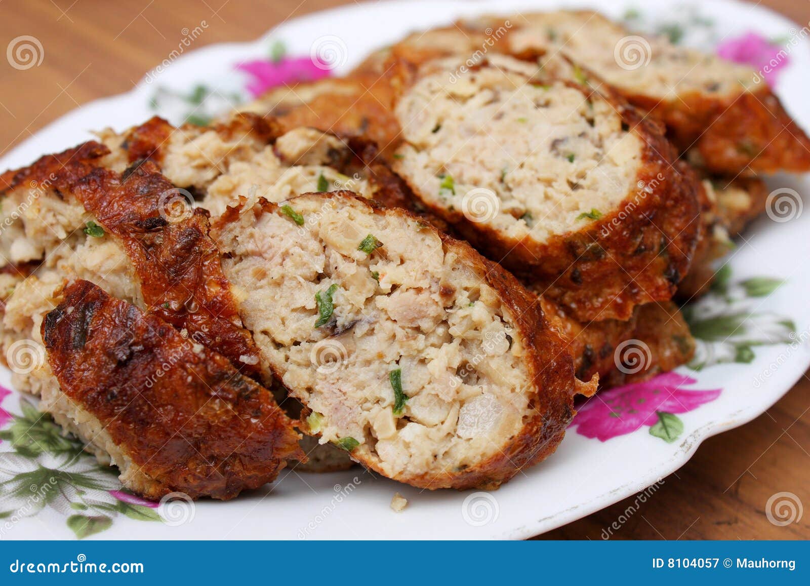 Rodillo del pollo frito imagen de archivo. Imagen de rodillo - 8104057