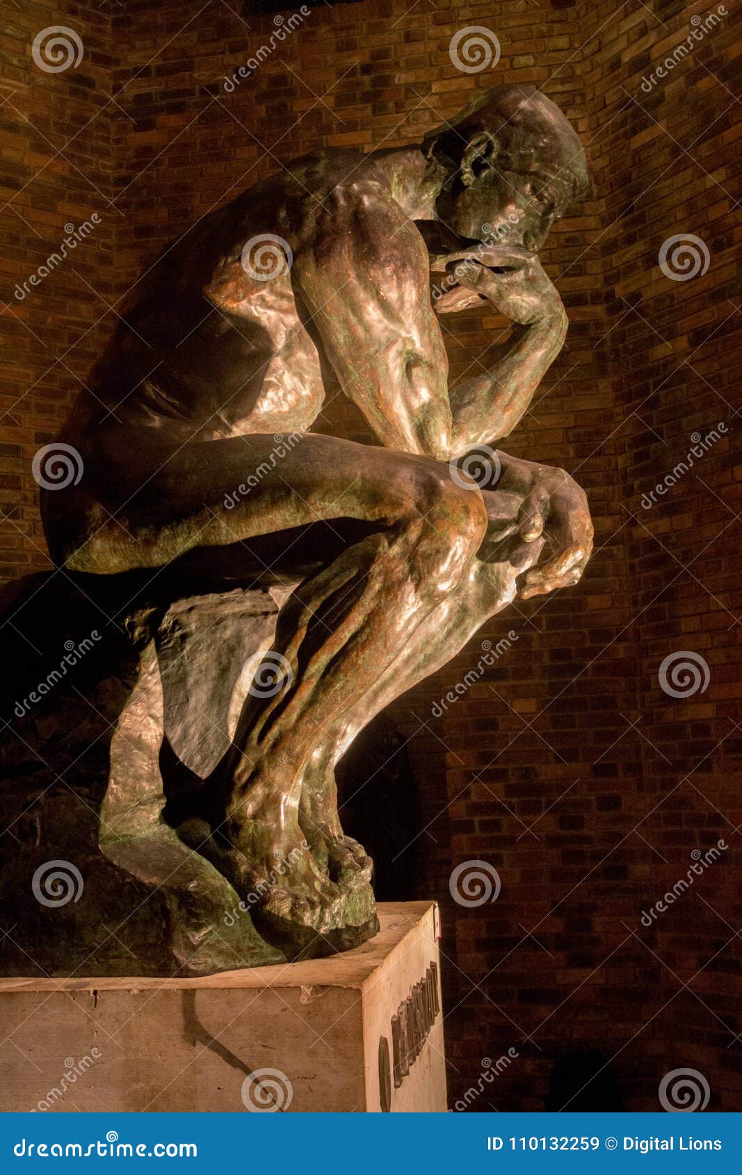 The Thinker Sculpture editorial stock image. Image of philosopher ...