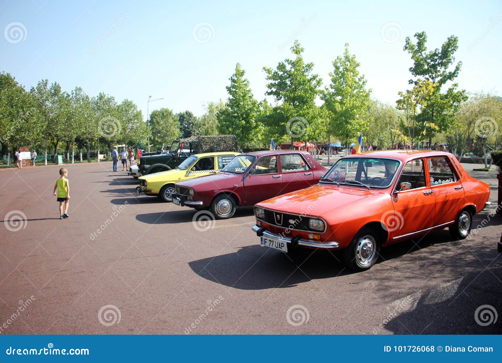 Roemeense Retro Auto's - Dacia Redactionele Stock Foto - Image of ...