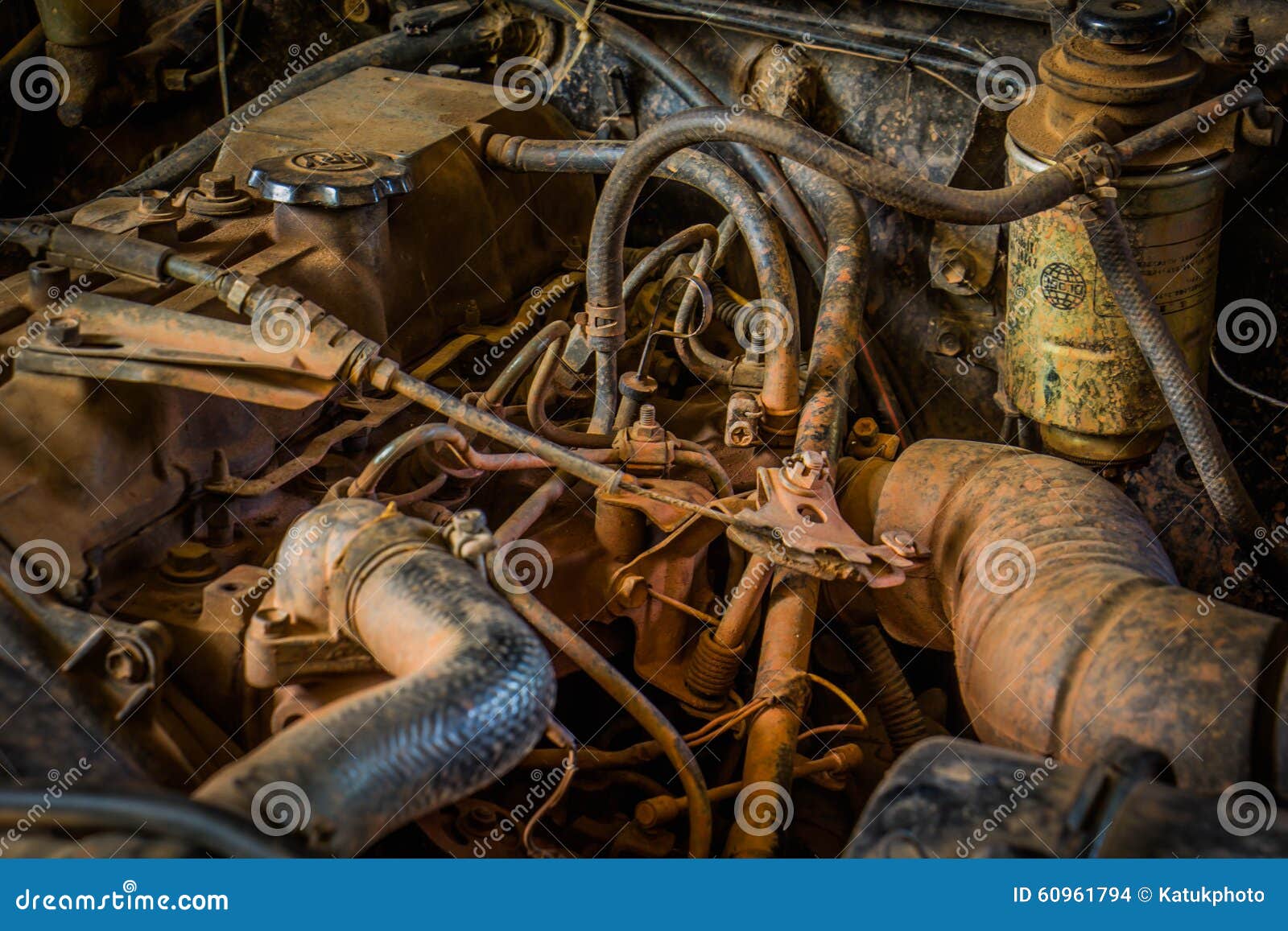 Roestige Oude Motor stock foto. Image of compressie, roestvrij - 60961794