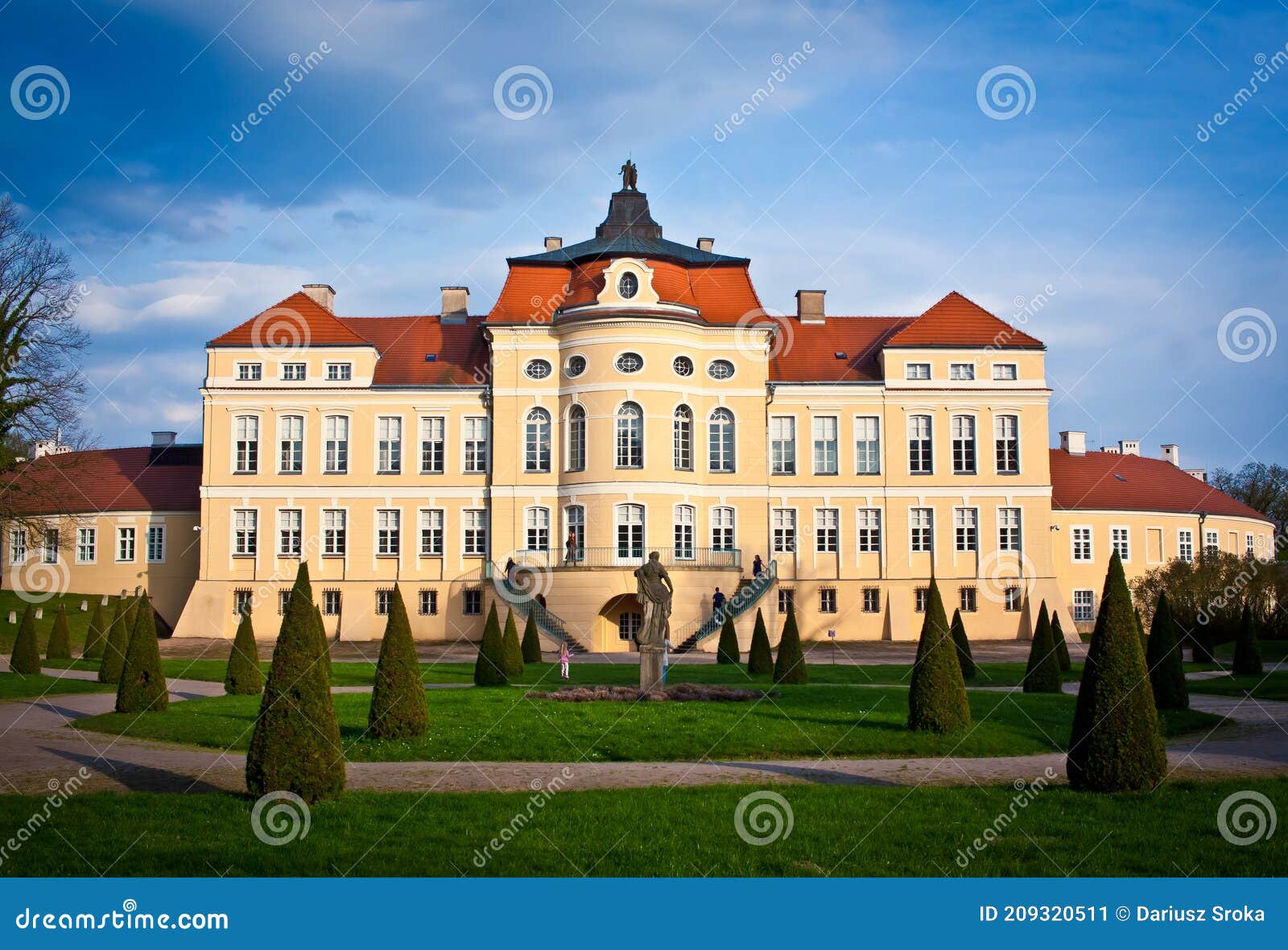 Rogalin historic palace editorial photo. Image of architecture - 209320511