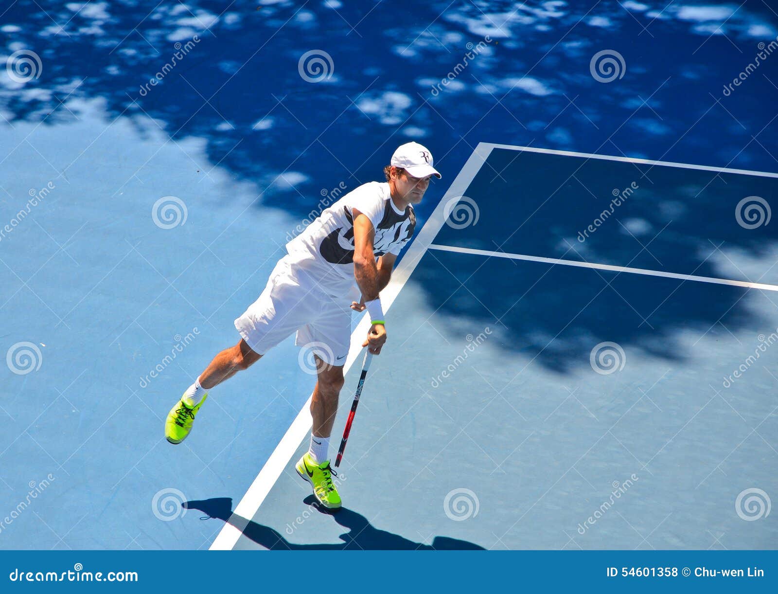 Roger Federer serving editorial stock photo. Image of practice - 54601358