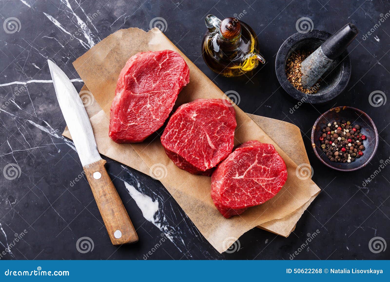Rohes Frisches Gemarmortes Fleisch Steak Stockfoto - Bild von produkt ...