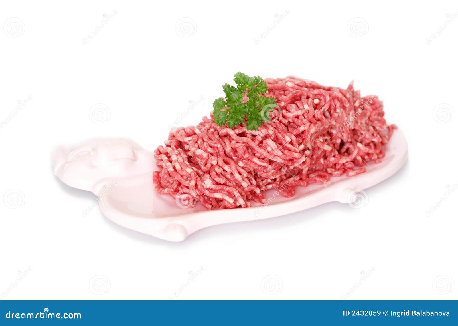 Rohes gehacktes Fleisch stockbild. Bild von koch, grill - 2432859