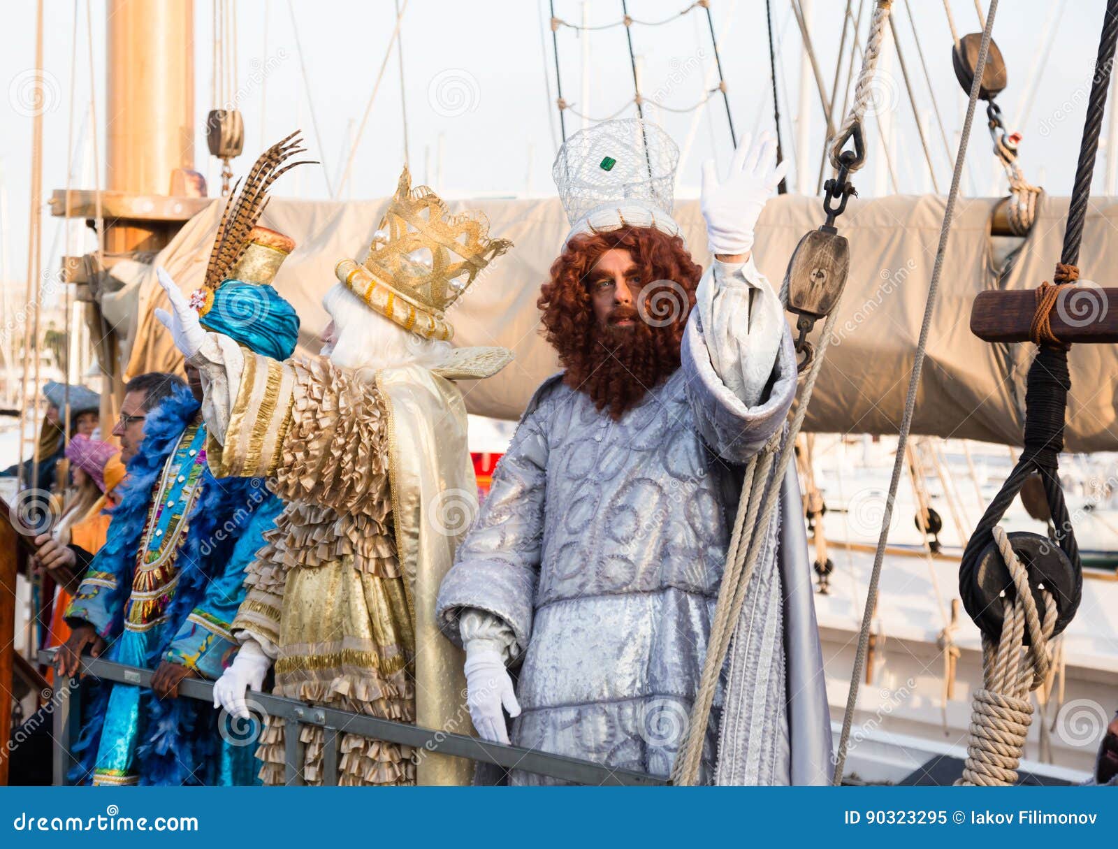 Rois Mages Arrivant Dans Le Port Image éditorial - Image du acteurs ...