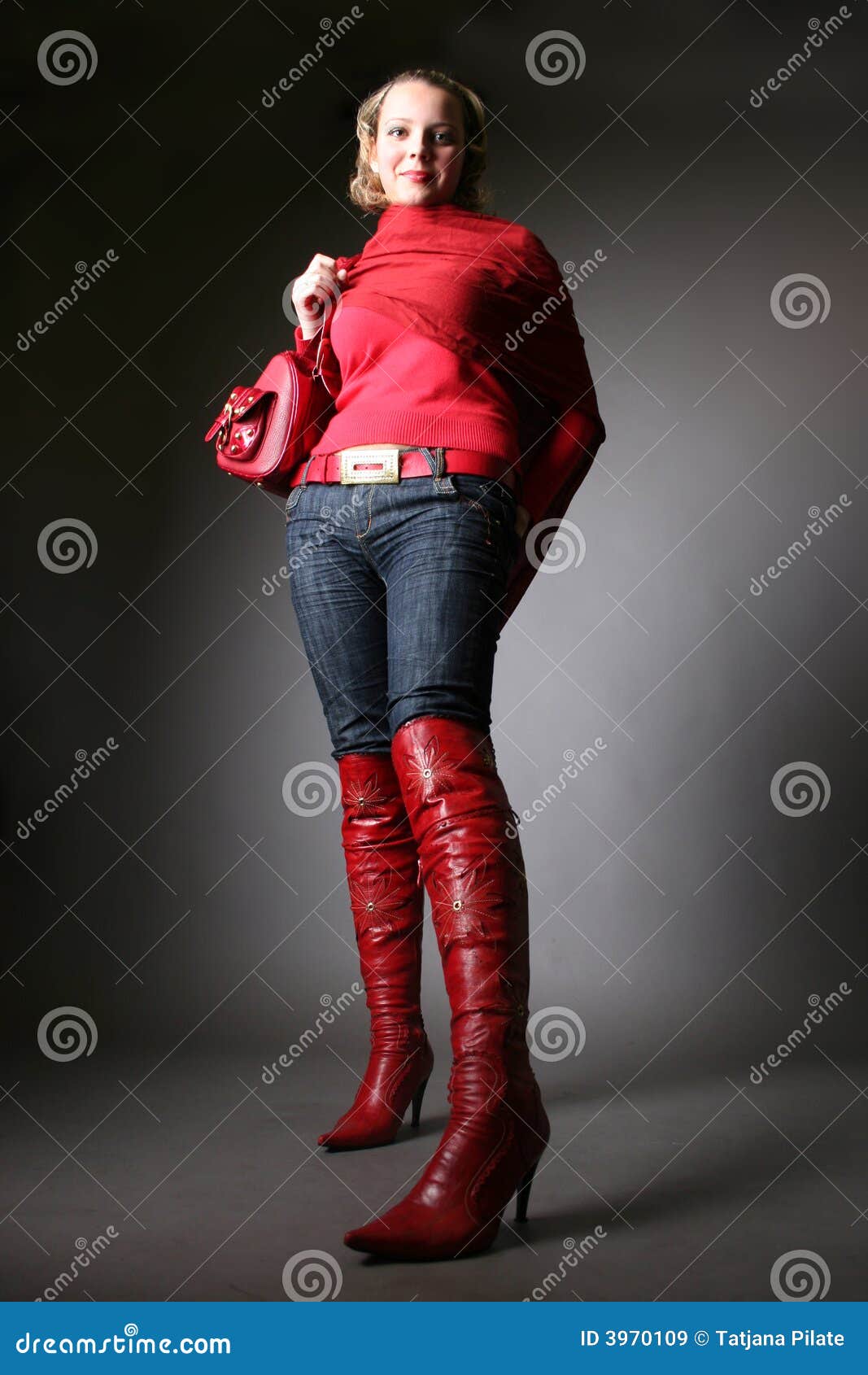 Rojo imagen de archivo. Imagen de modelo, belleza, atractivo - 3970109