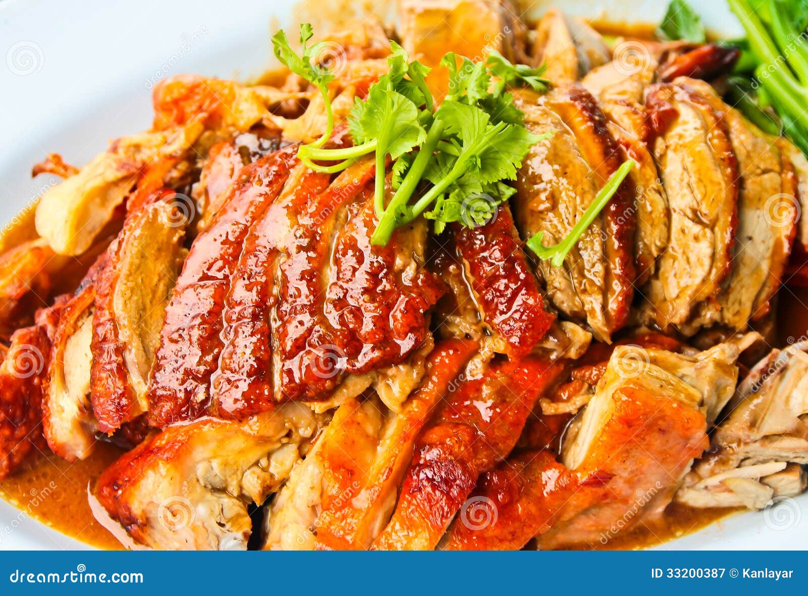 Rojo cocido pato. imagen de archivo. Imagen de rojo, crujiente - 33200387