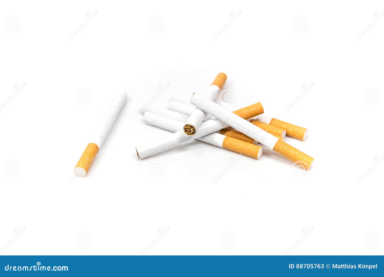 Rokende sigaretten stock afbeelding. Image of fotografie - 88705763