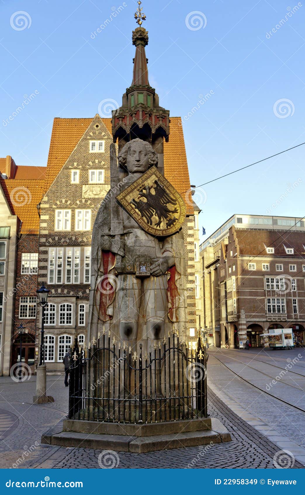 The Roland Statue at Bremen Stock Image - Image of historic, hanseatic ...