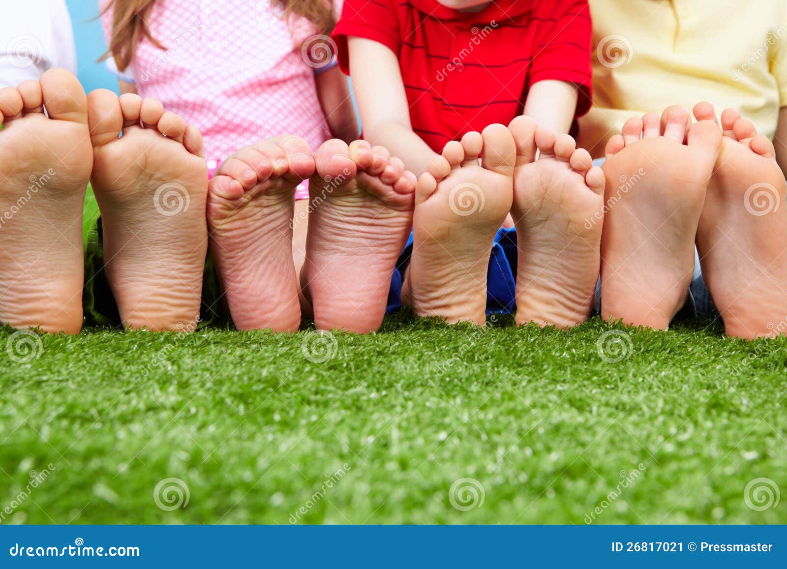 Rolig fot fotografering för bildbyråer. Bild av liten - 26817021