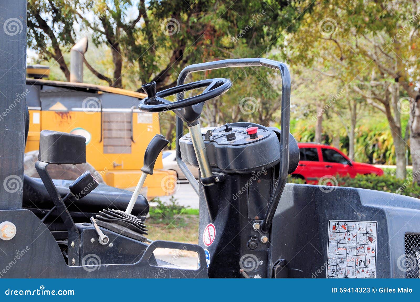 Roller cab stock image. Image of duty, shovel, pave, rolling - 69414323