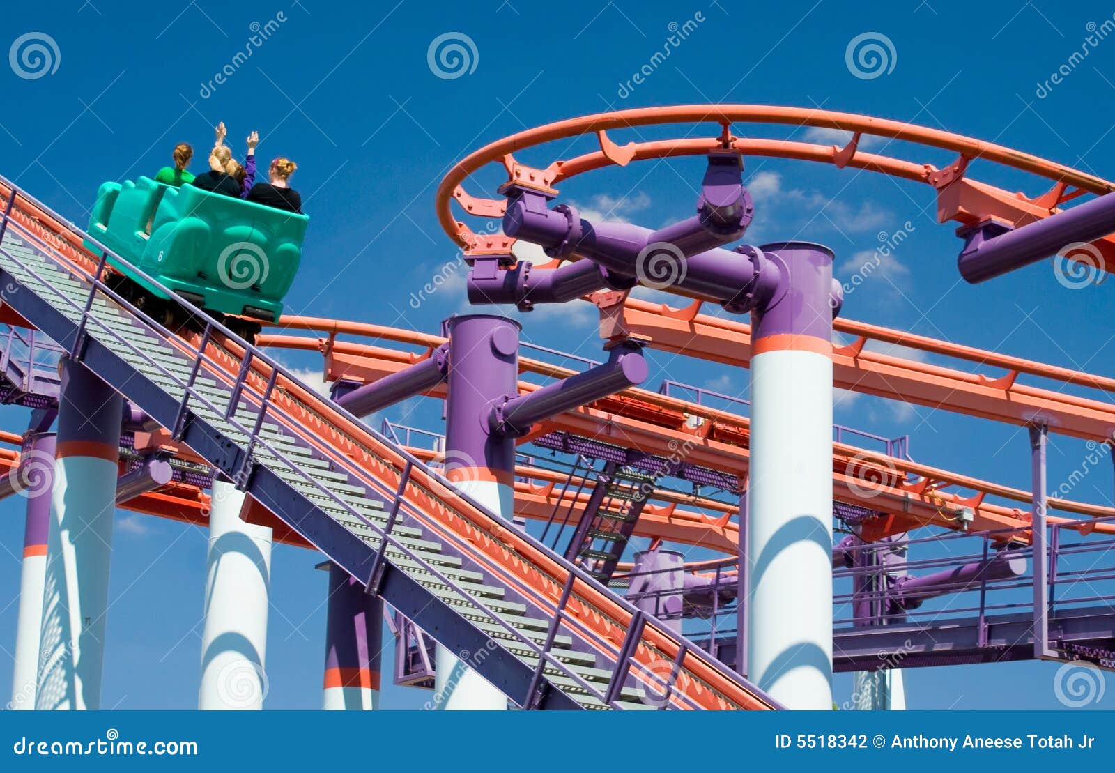 Roller Coaster Da Armadilha Do Rato Foto de Stock - Imagem de rolo ...