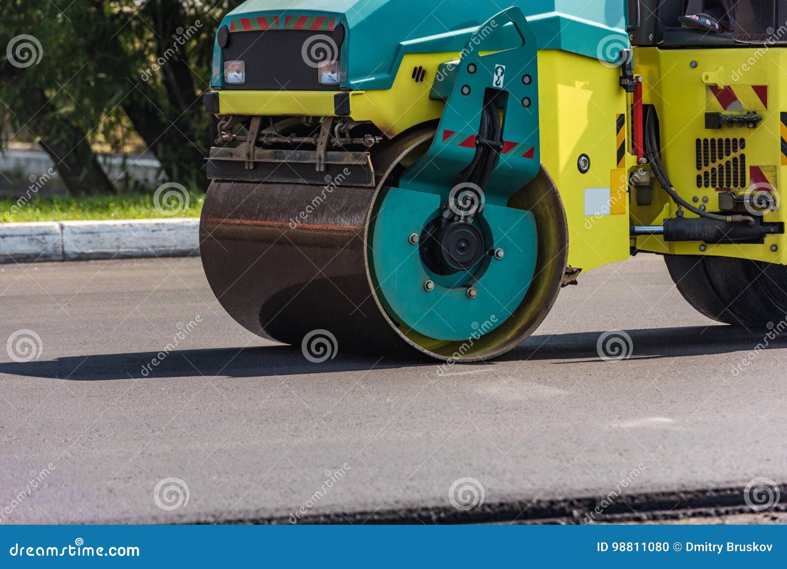 Asphalt Compactor on the Road Stock Photo - Image of industry, activity ...