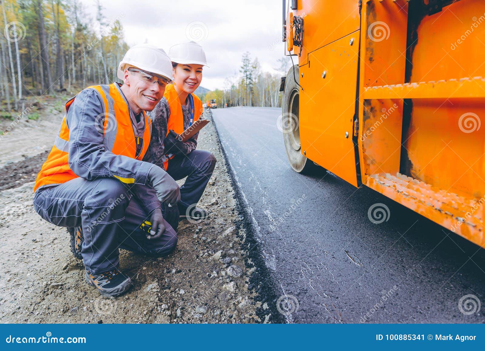 Roller road repair stock image. Image of blacktopping - 100885341