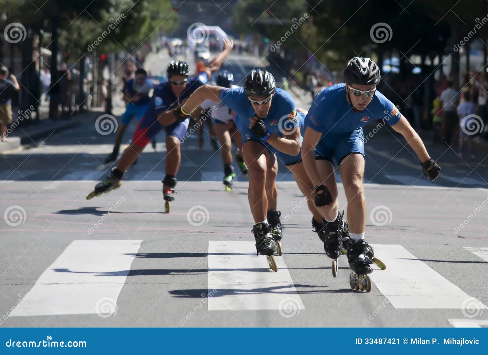Rollerskates Race-23 foto editorial. Imagem de macho - 33487421
