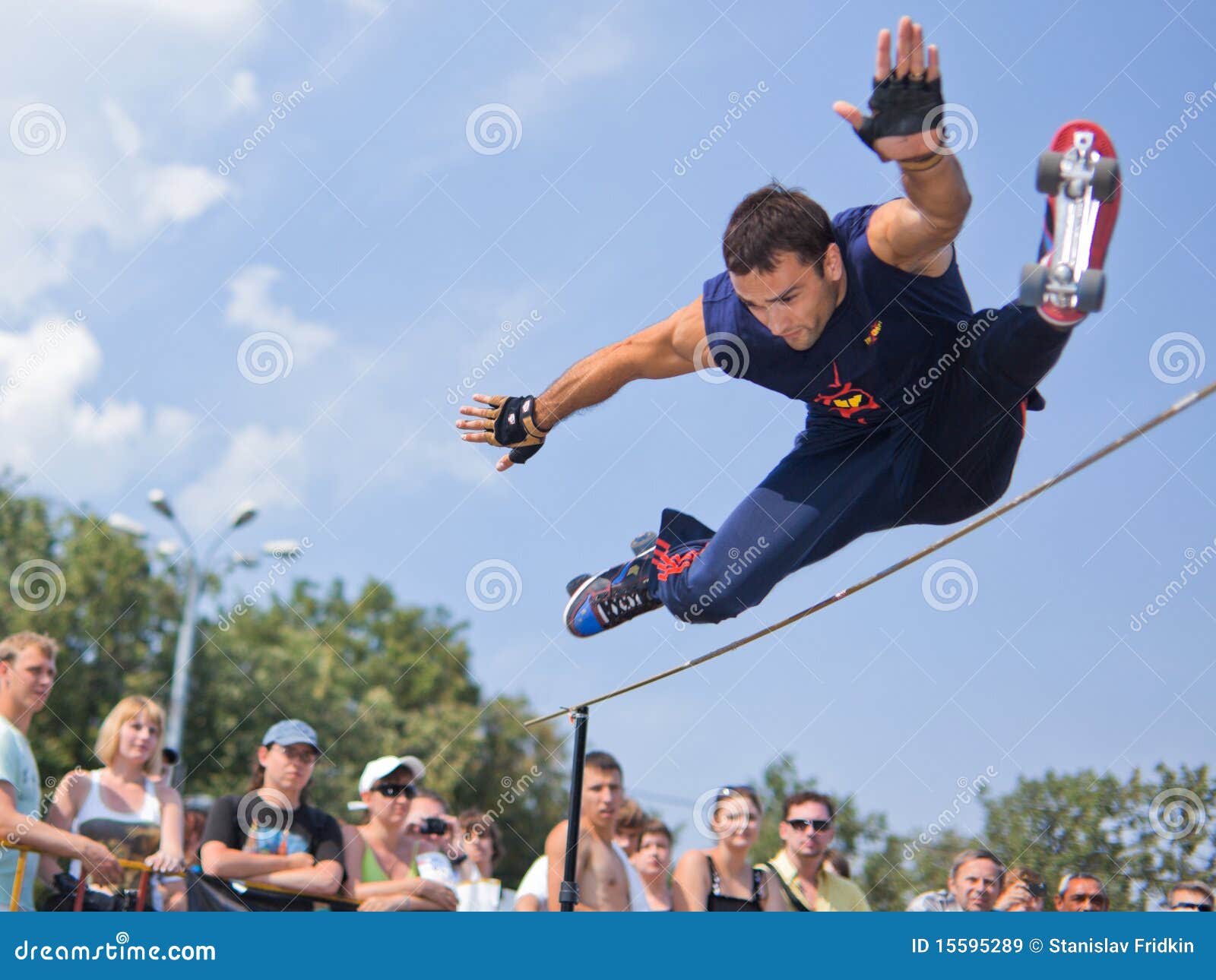 Rollerskating competition editorial stock image. Image of effort - 15595289