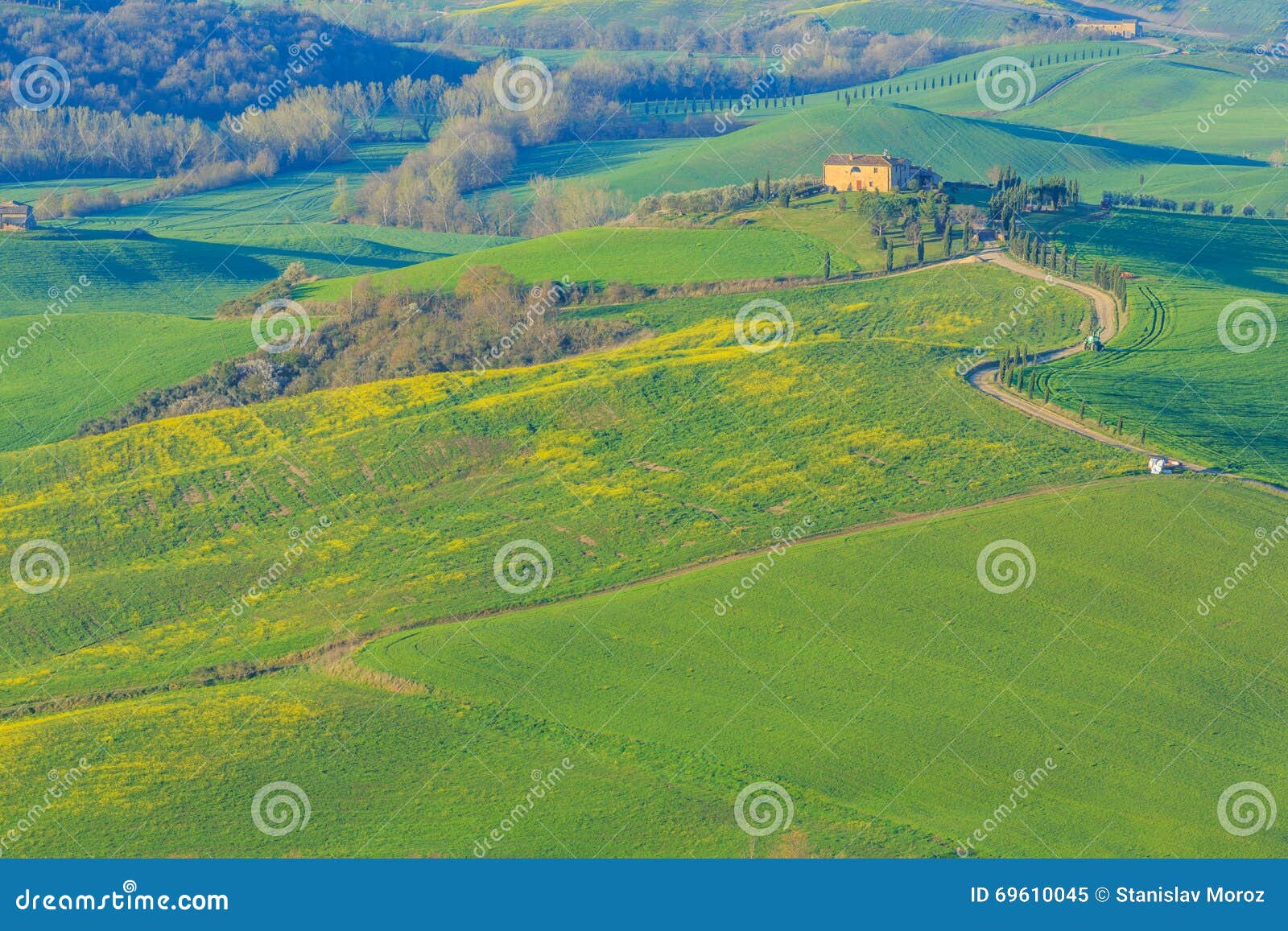 Rolling Hills of Tuscany, Italy Stock Image - Image of house, green ...