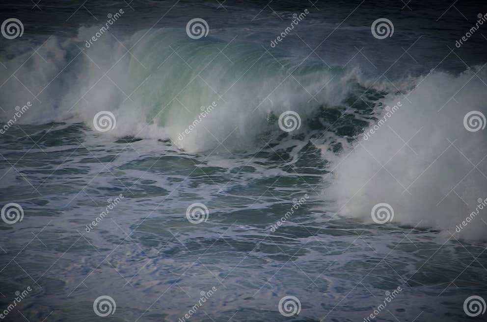 Rolling ocean wave stock image. Image of rolling, surfing - 250086841