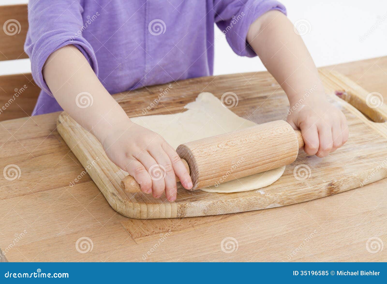 Rolling Out Dough for Pizza Stock Image - Image of small, female: 35196585