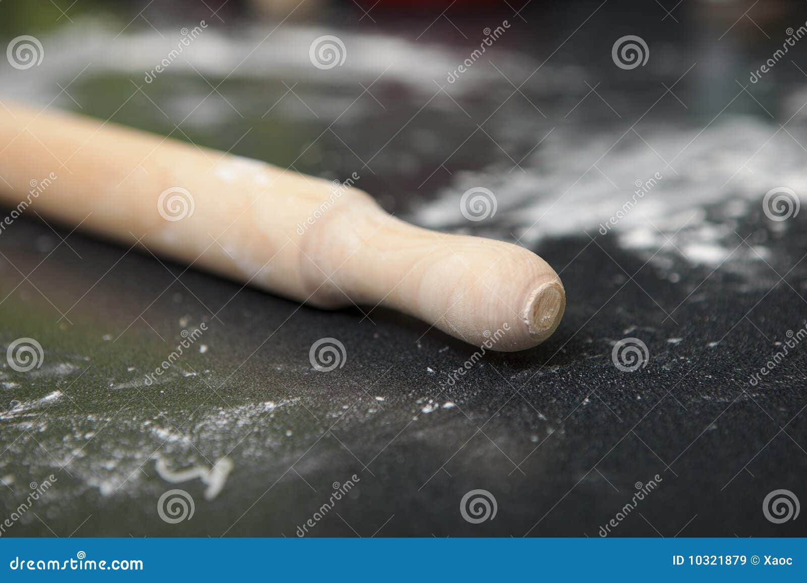 Rolling pin and flour stock image. Image of counter, maple - 10321879