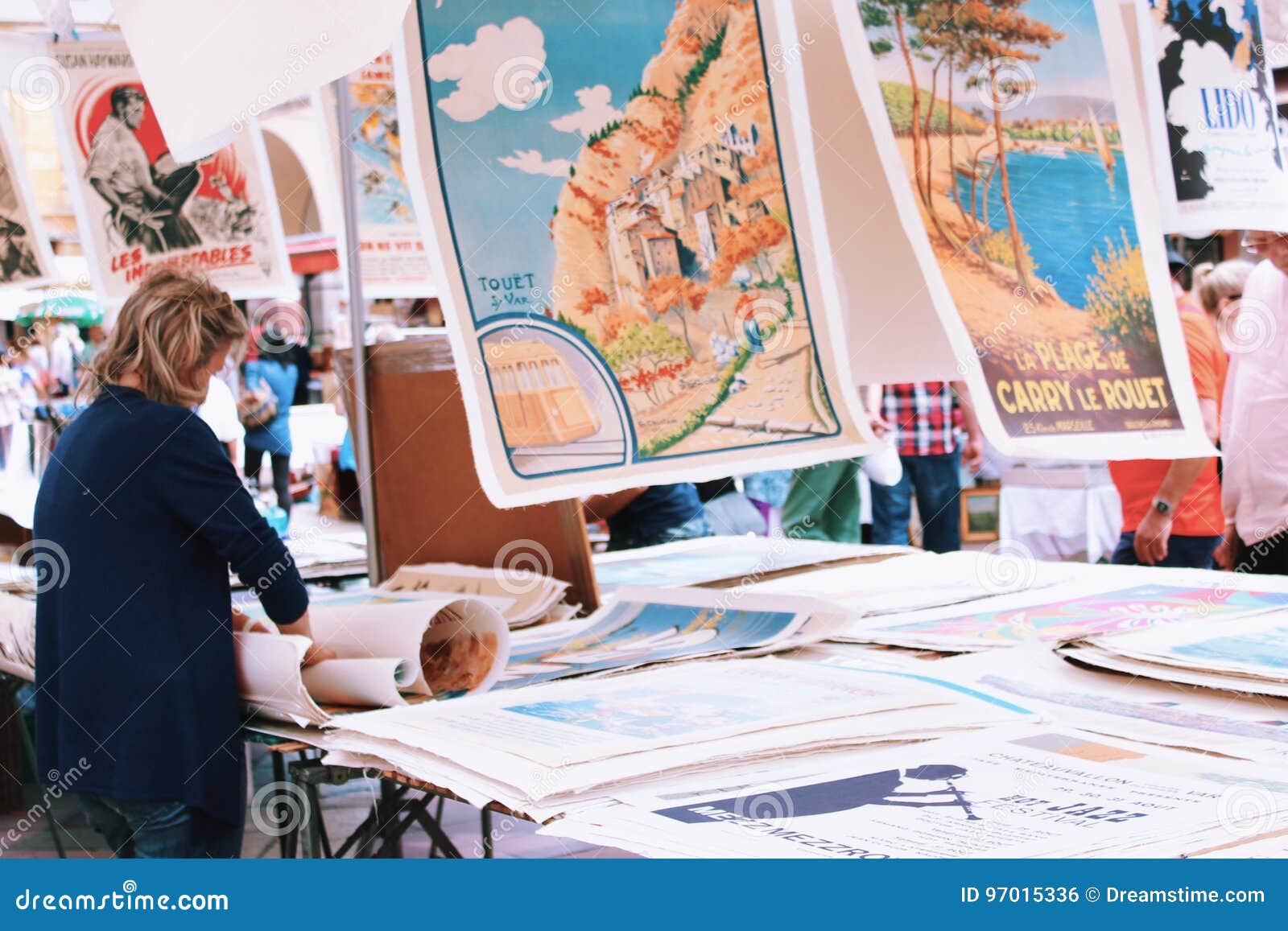 Rolling Posters in Nice editorial photo. Image of rolling - 97015336