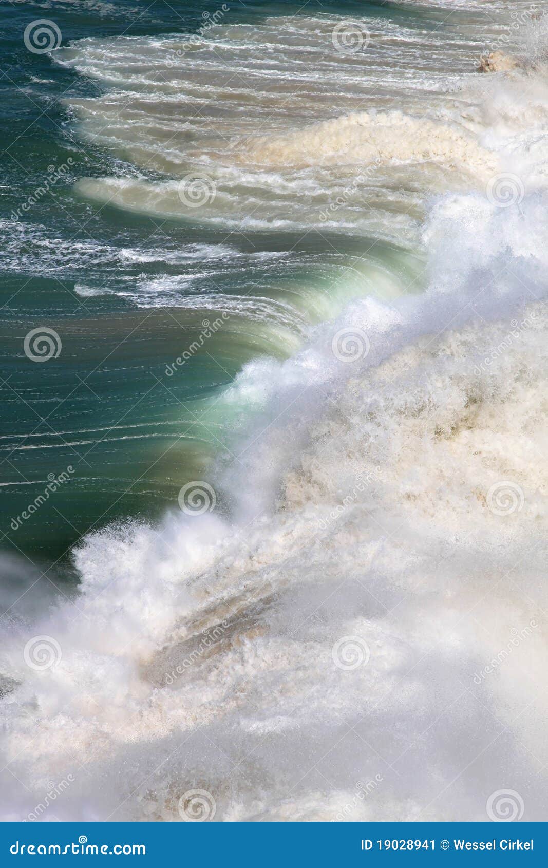 Rolling Waves in Sunlight, Atlantic Ocean Stock Image - Image of pedro ...
