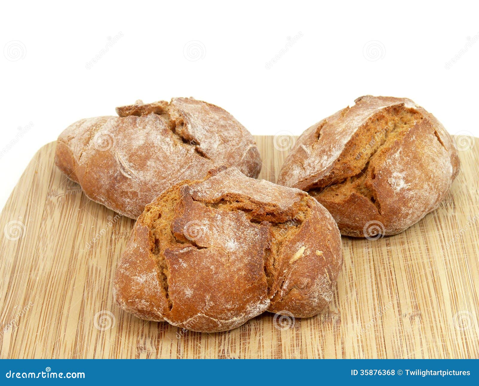 Rollo de pan integral, foto de archivo. Imagen de libre - 35876368