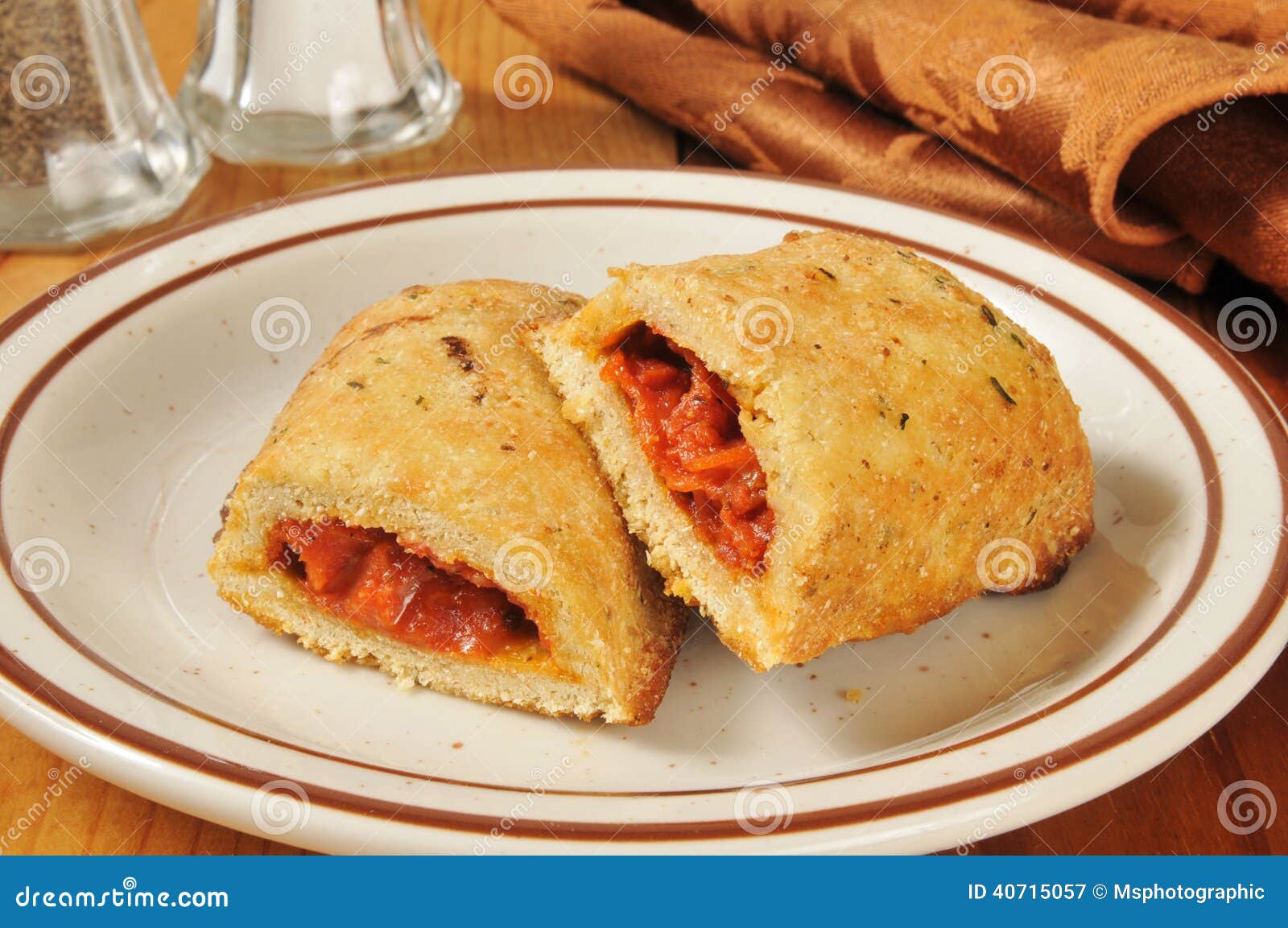 Rollos de la pizza imagen de archivo. Imagen de pizza - 40715057