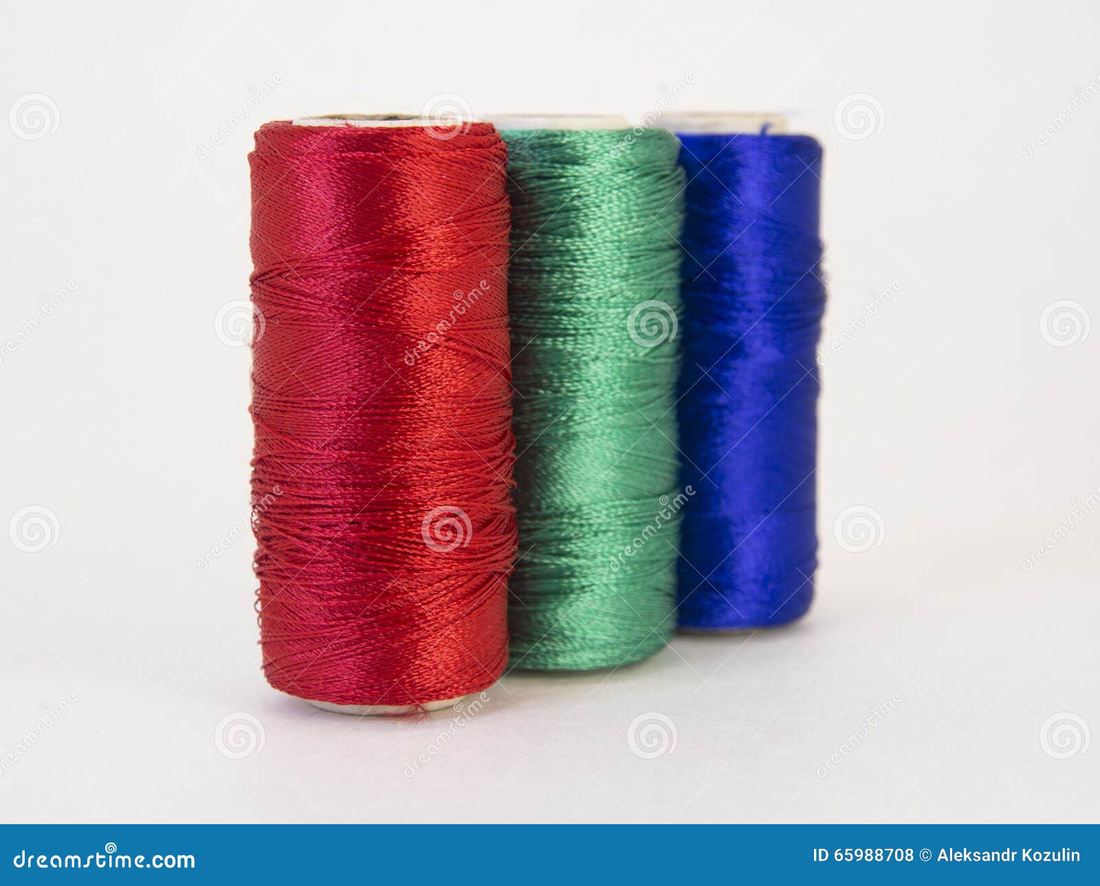 Rolls Del Hilo Con Colores Del RGB Foto de archivo - Imagen de rodillos ...