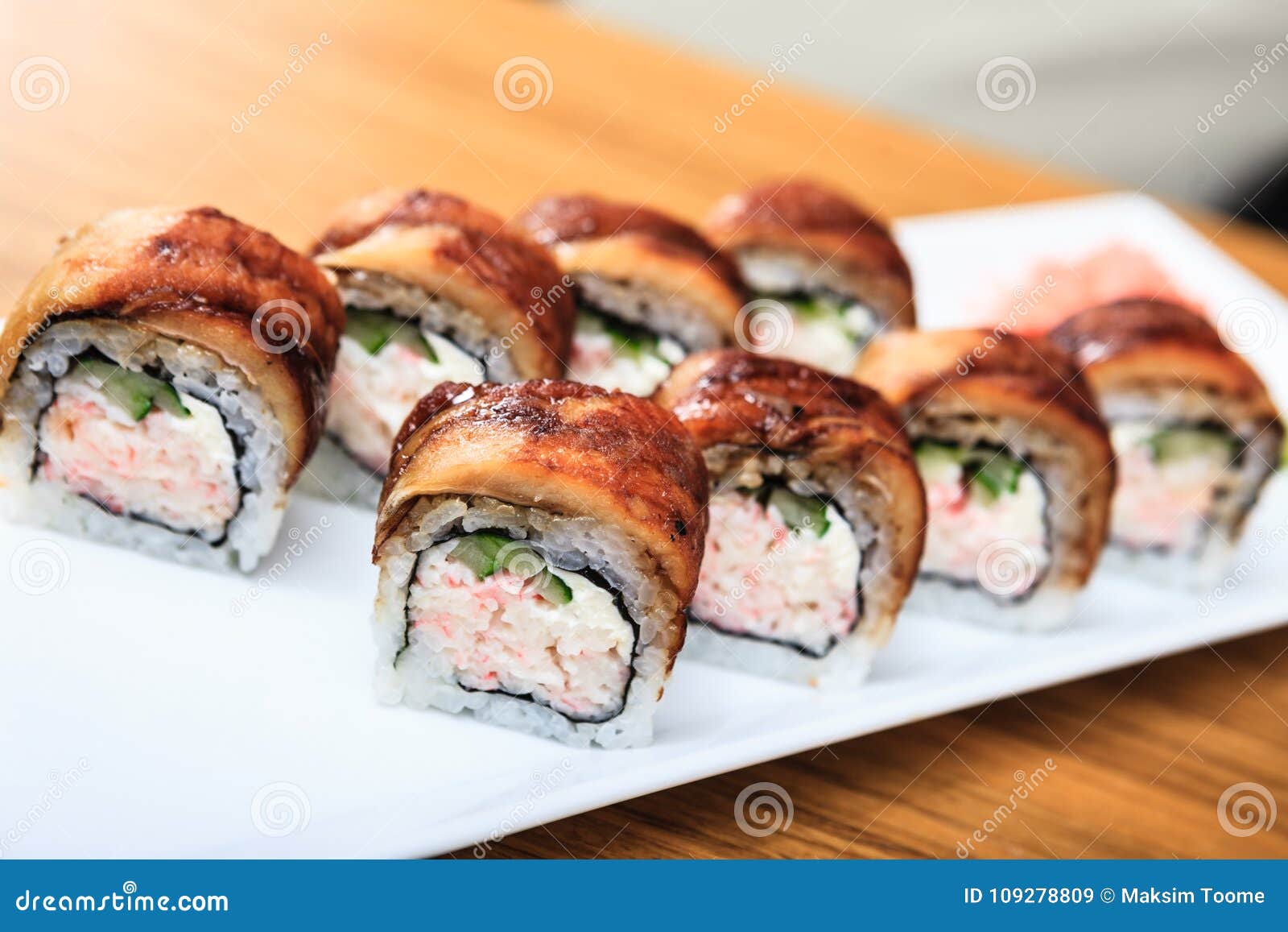 Rolls with eel stock image. Image of oriental, crab - 109278809